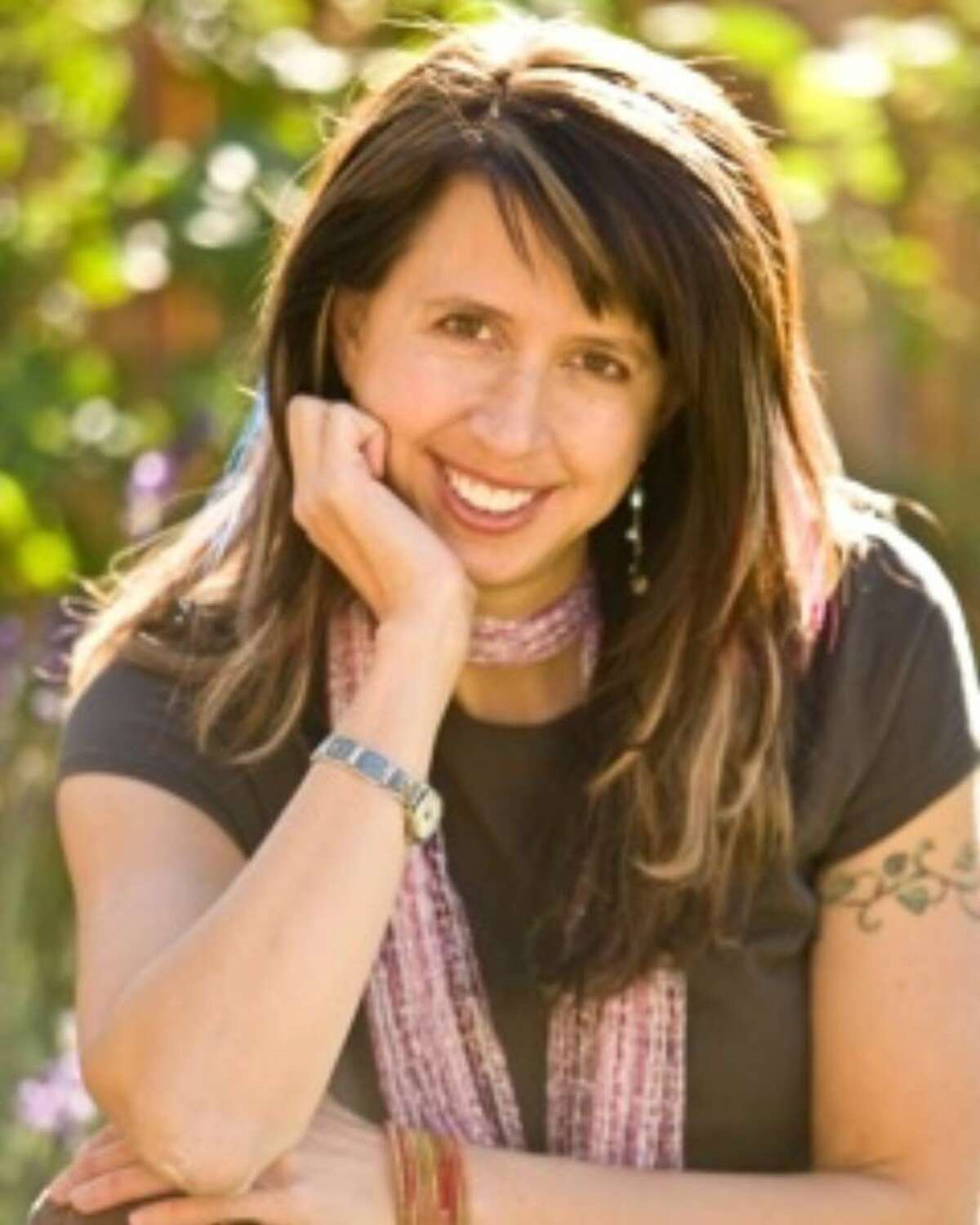 Teen books' author racks up complaints, fans