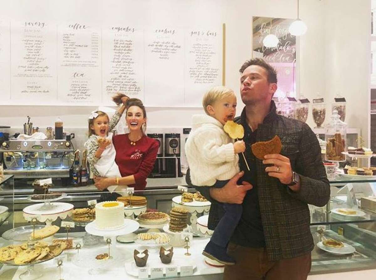 Elizabeth Chambers shares her Valentine’s Day tips and cookie recipe