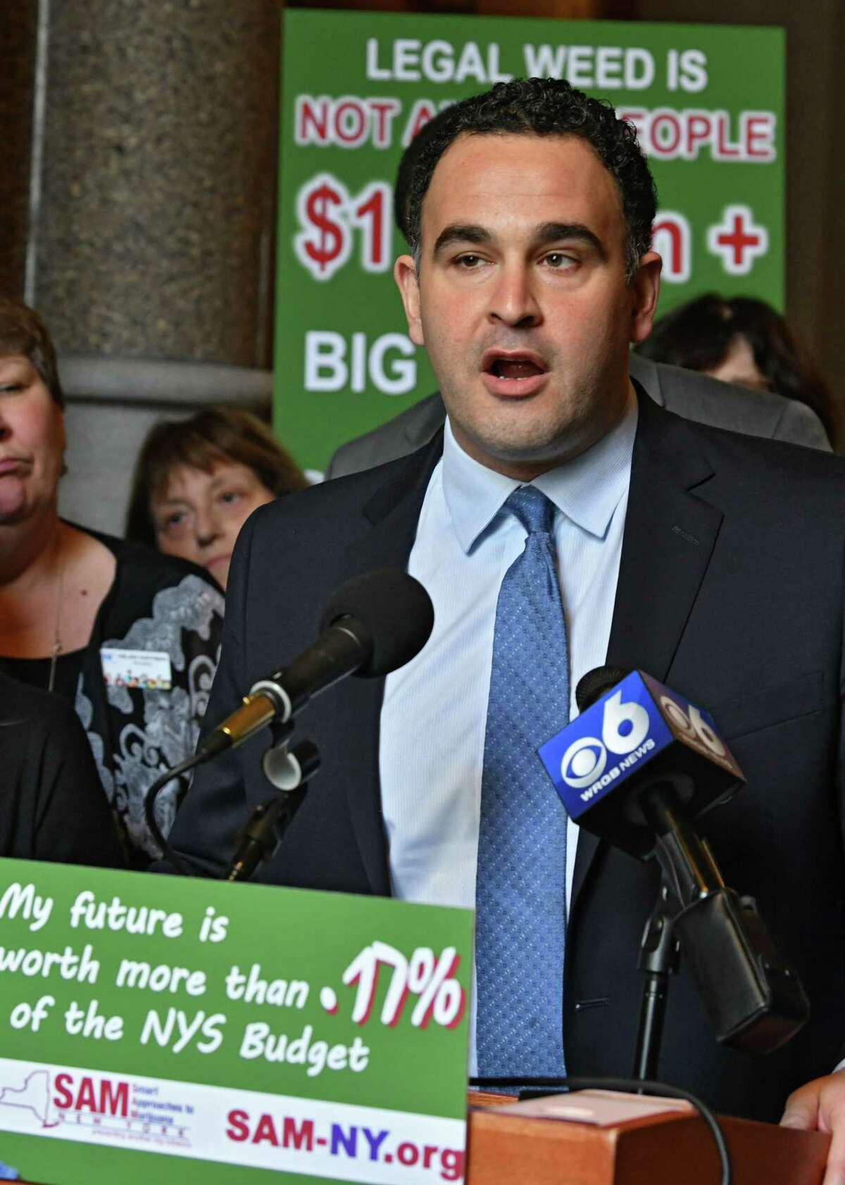 Wide range of groups say 'wait' on N.Y. marijuana legalization