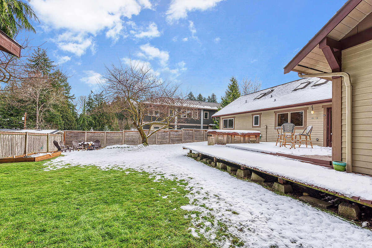 Get inspired: House where Jeff Bezos started Amazon listed