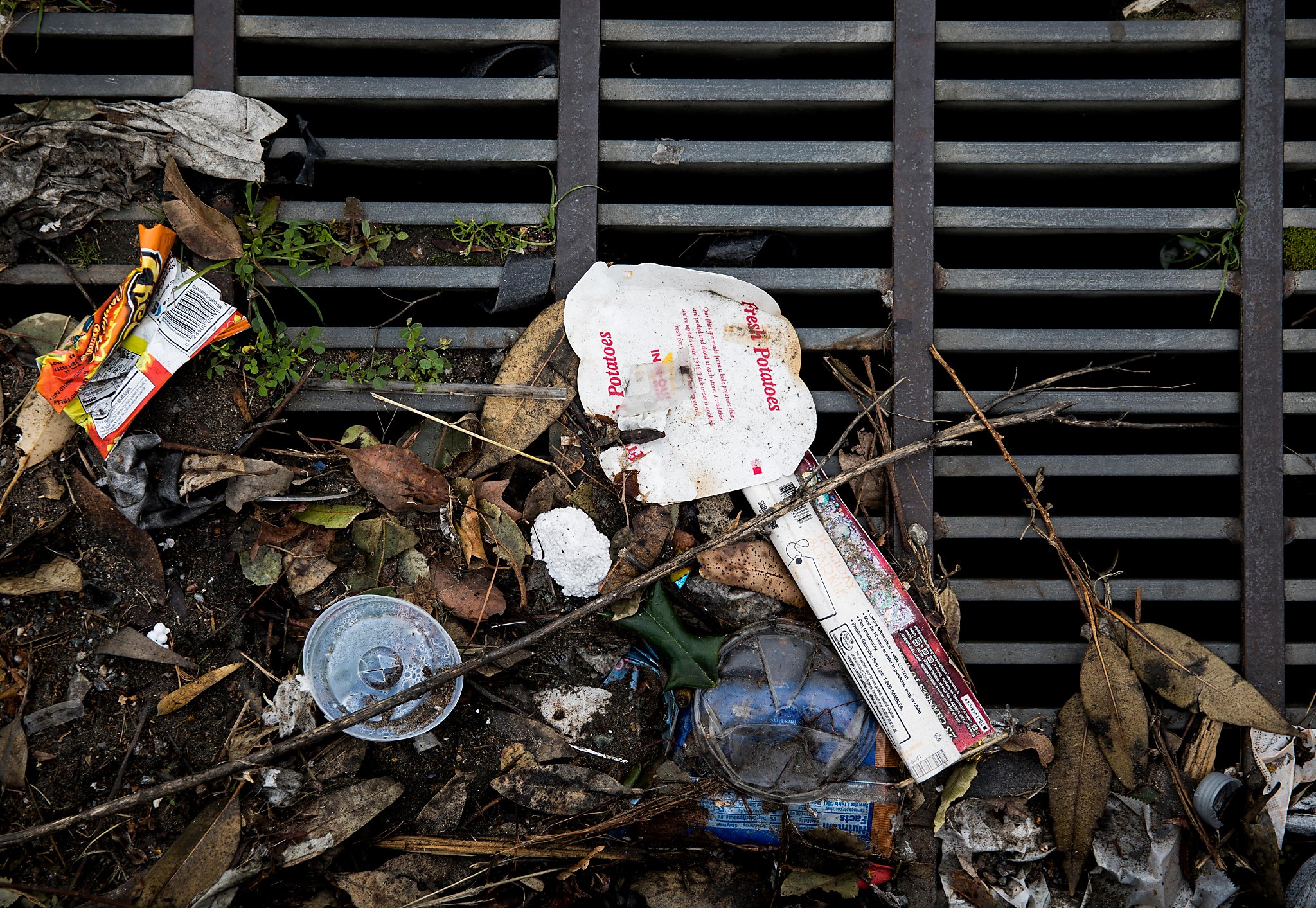 All that trash on Bay Area highways? Caltrans under threat of fines if ...