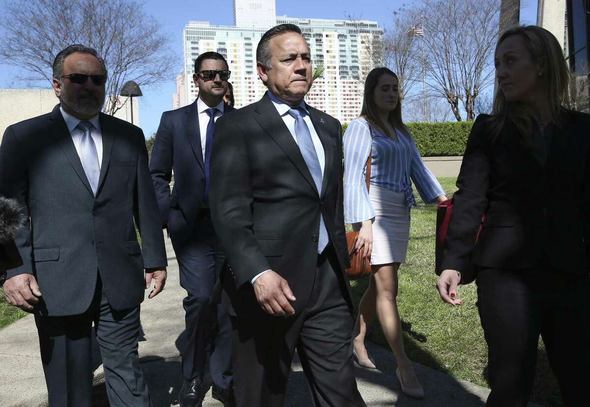 Former state Sen. Carlos Uresti gets 5 years in prison in bribery case