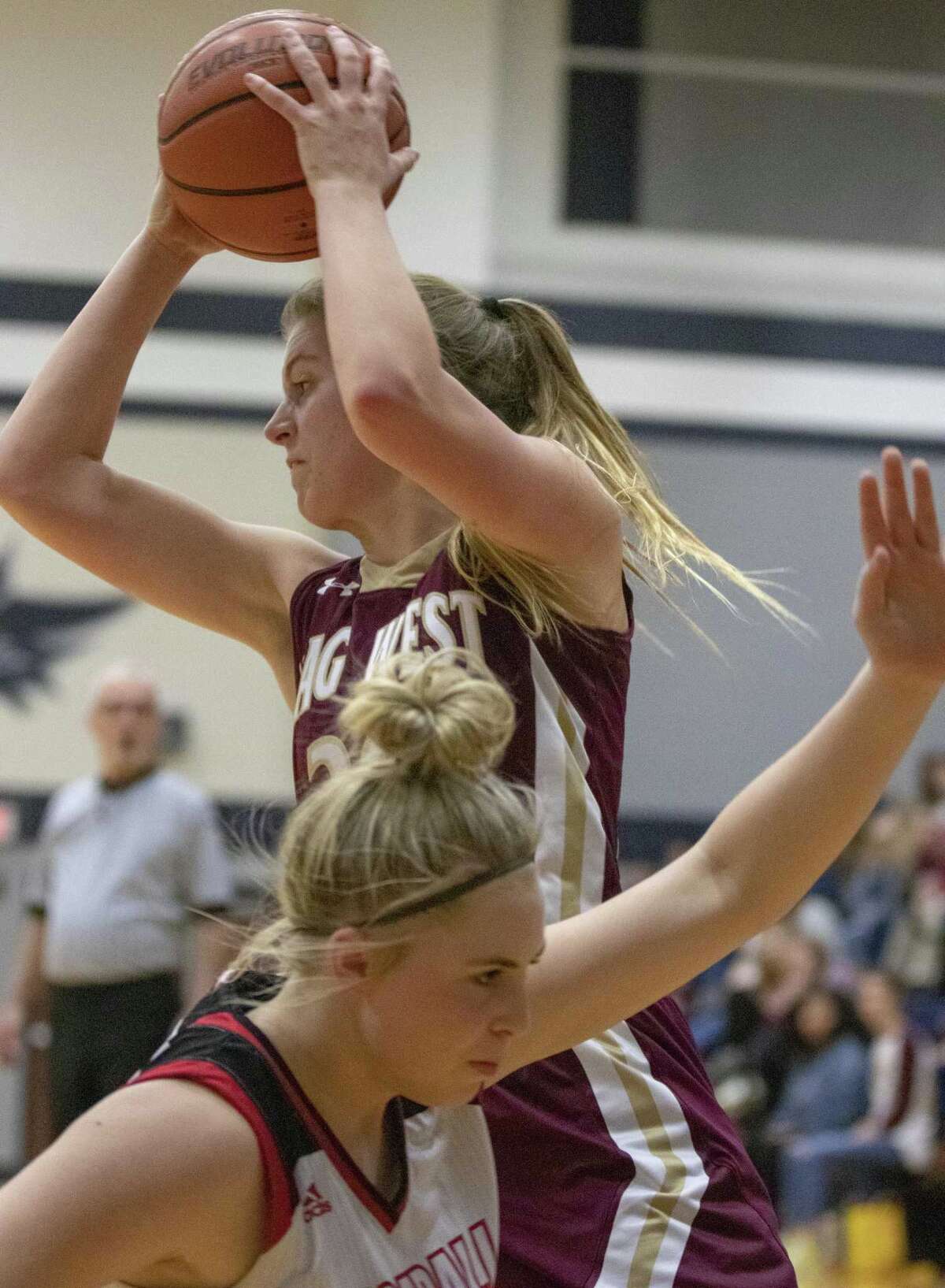 GIRLS HOOPS: Magnolia West wins big over Tomball in bi-district round