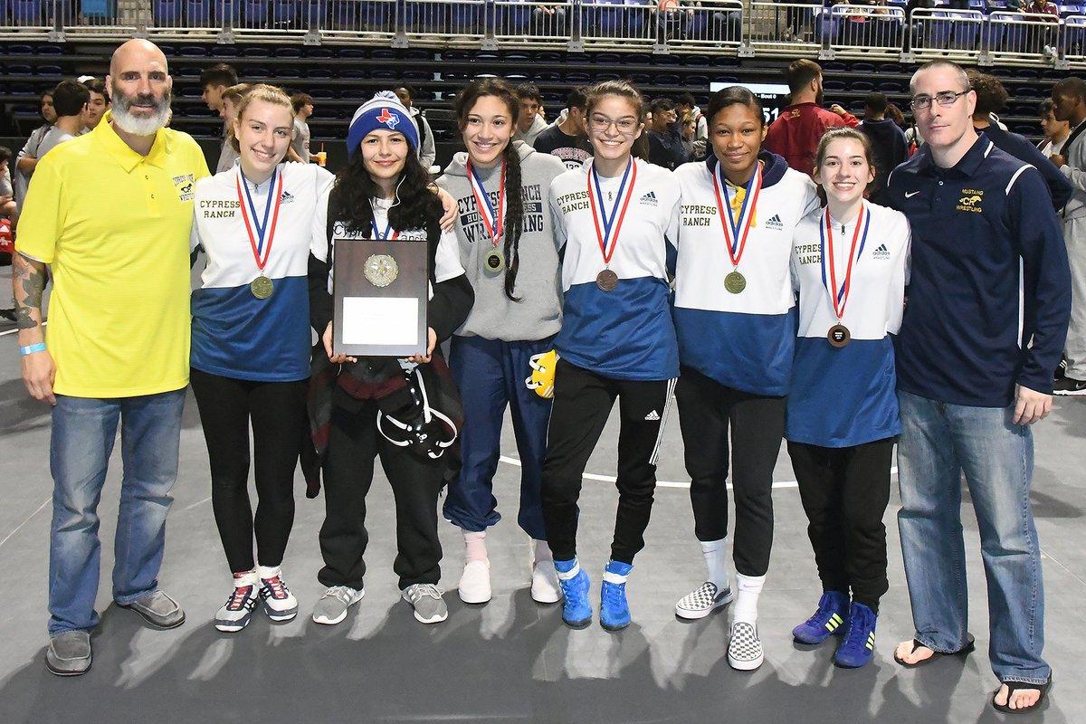 Cy Ranch sweeps district titles, Cypress wrestlers set for regionals