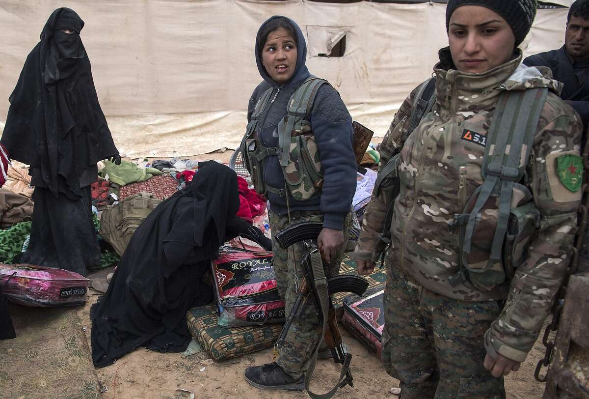 Islamic State militants cling to last square mile in eastern Syria