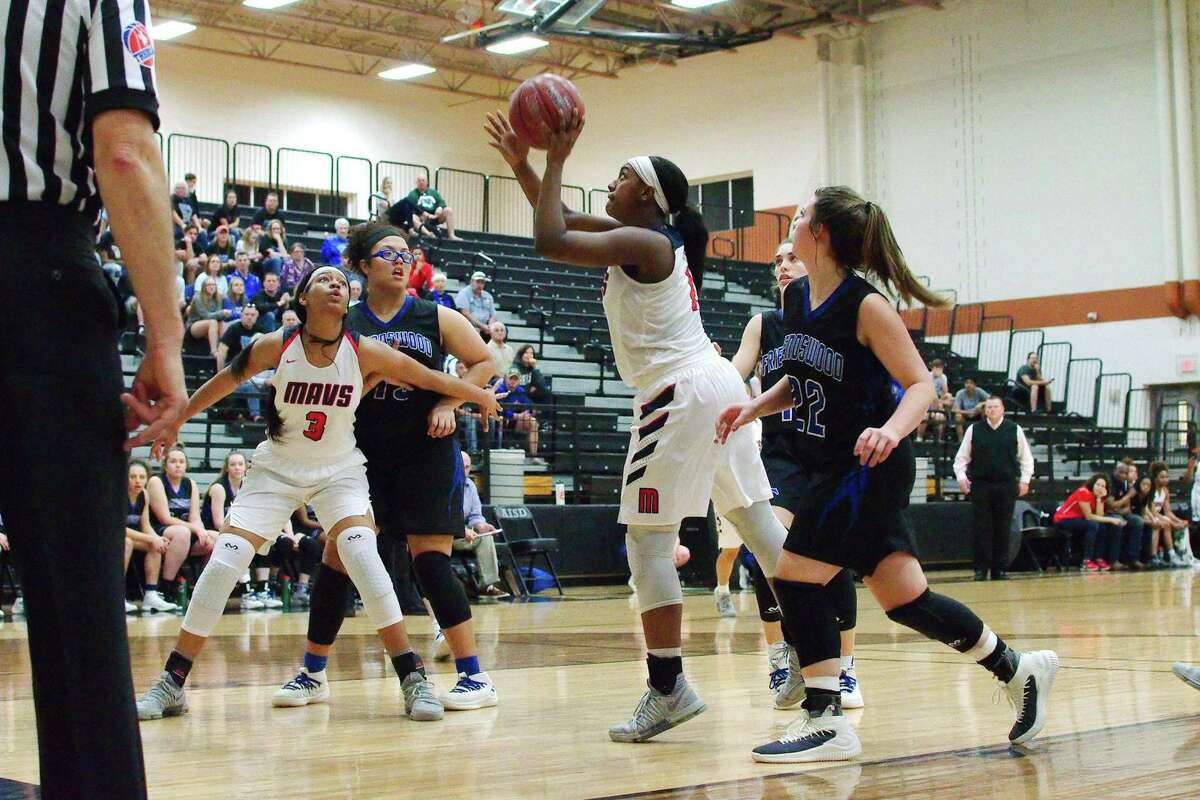 Girls’ basketball: Talented Manvel topples Friendswood, 65-33
