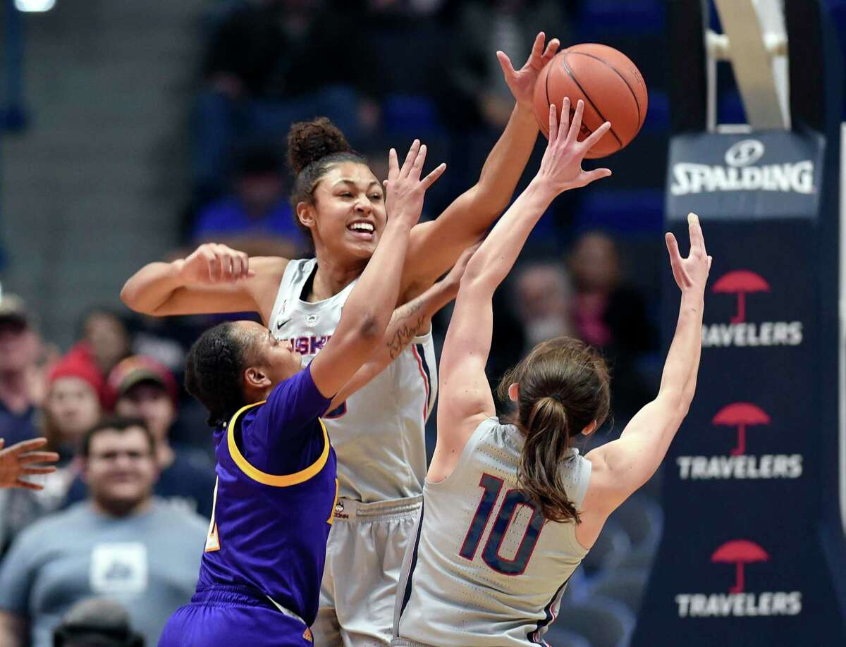 UConn banking on Nelson-Ododa making a big leap this season