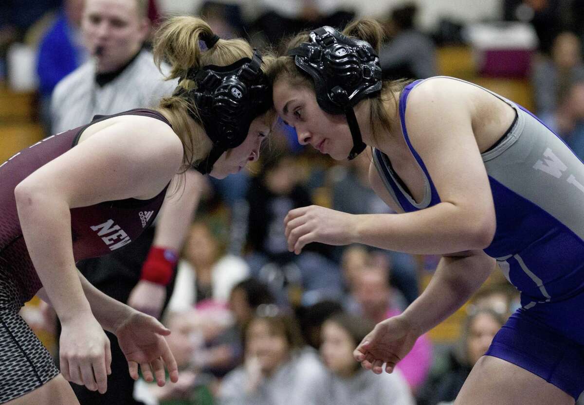 WRESTLING: Oak Ridge girls take second at region meet with 3 golds ...