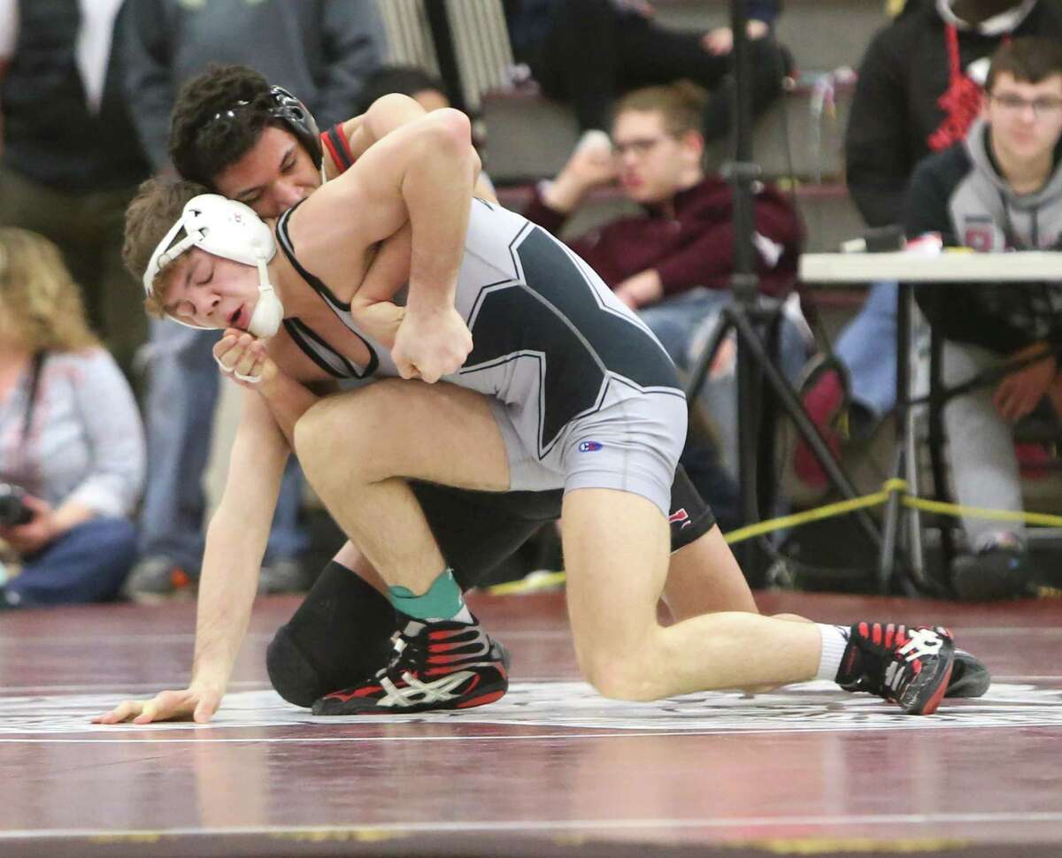 Bristol Eastern squeaks through with Class L wrestling title