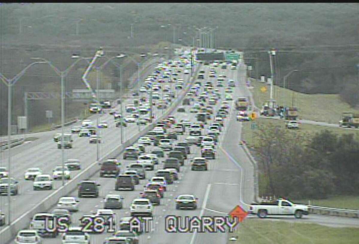 Scheduled maintenance on U.S. 281 resulting in traffic nightmare