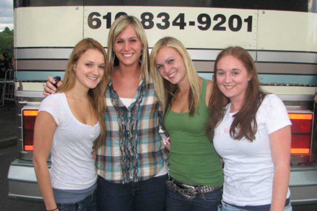 SEEN - Alive at Five wirh Chubby Checker