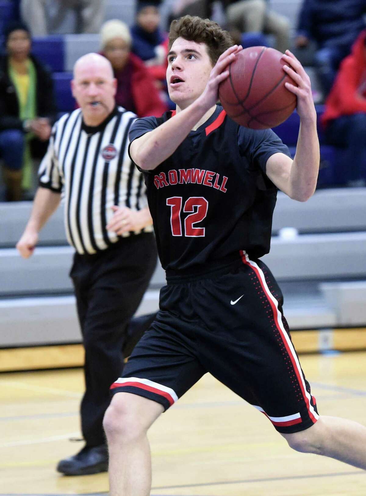 Paul Augeri’s news and notes: Big games on tap for Cromwell, Middletown