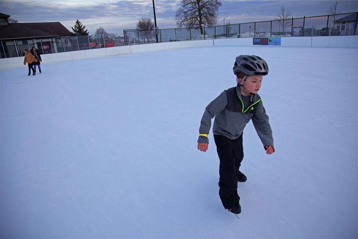 In Pictures / Skating at Longshore