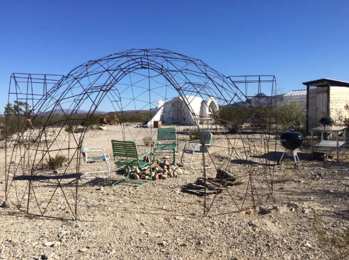 This beautiful off-grid adobe dome straight out of Star Wars is ...