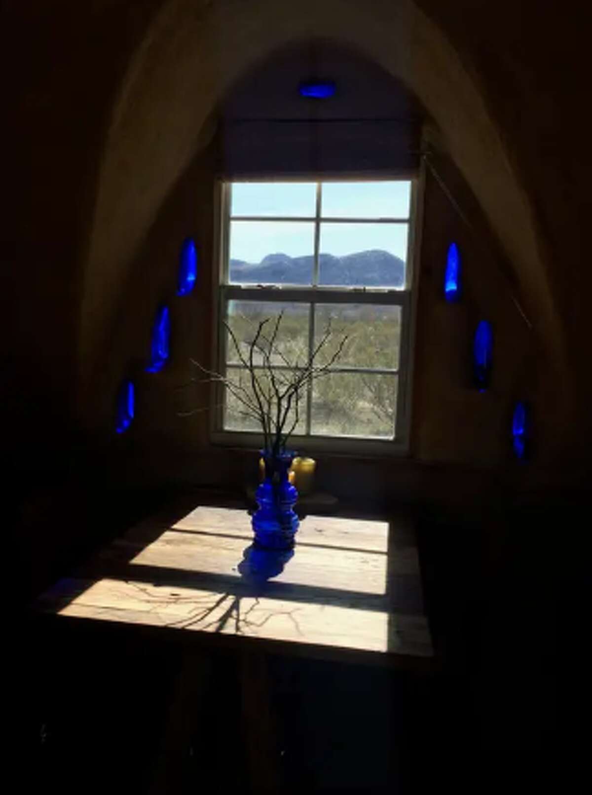 This beautiful off-grid adobe dome straight out of Star Wars is ...