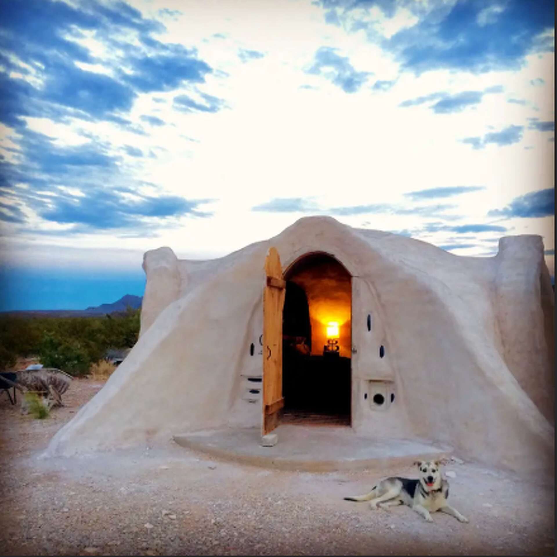 This beautiful off-grid adobe dome straight out of Star Wars is ...
