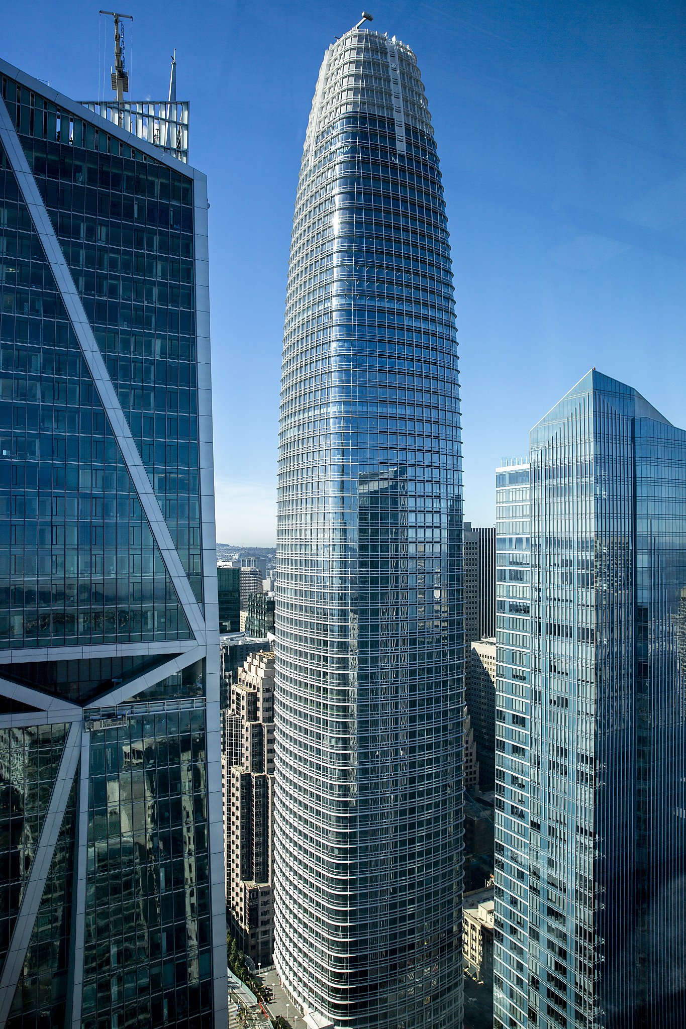 Salesforce Tower offers new tour dates to the public