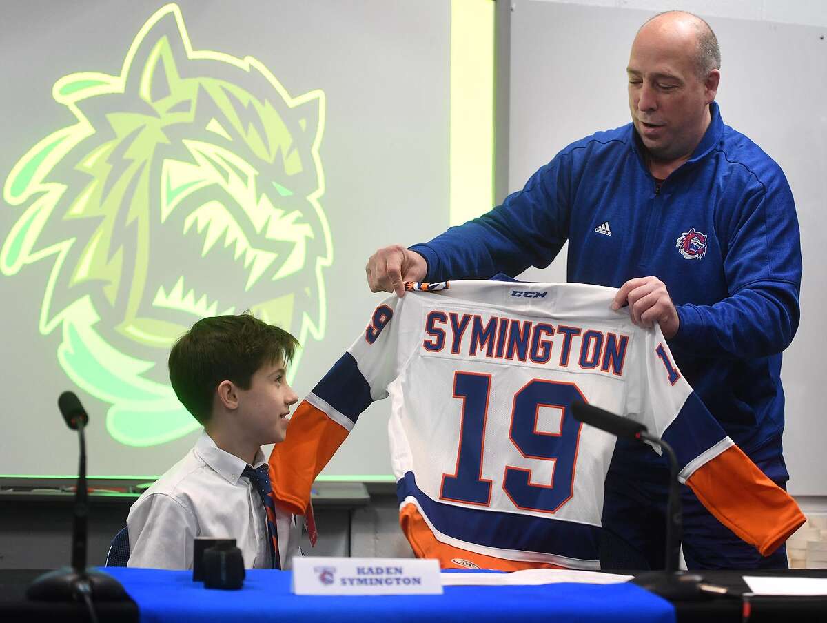 Brent Thompson leaves Bridgeport for Anaheim assistant job