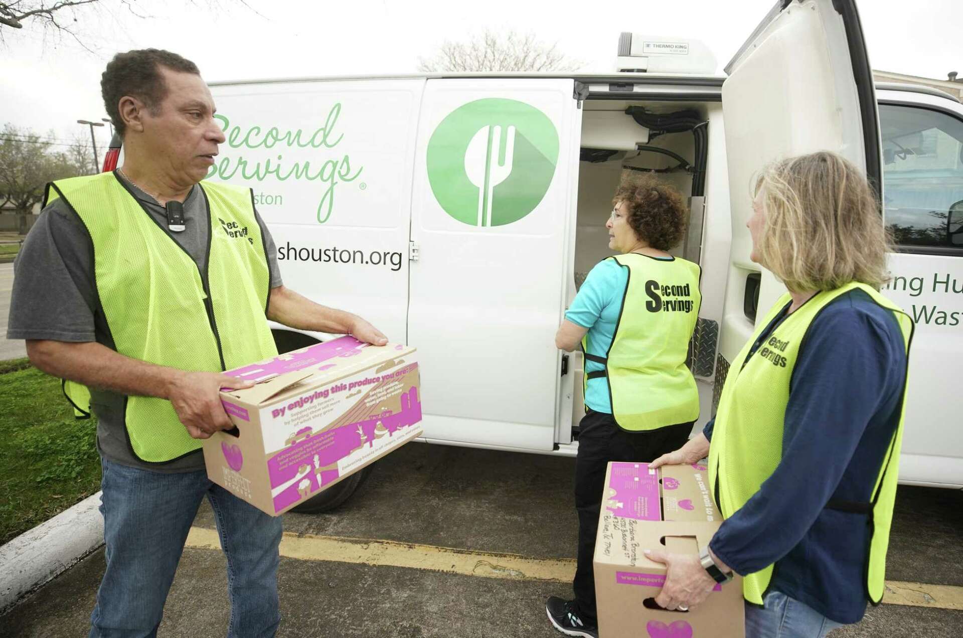 Imperfect Produce starts selling ‘ugly’ fruits, veggies in Houston