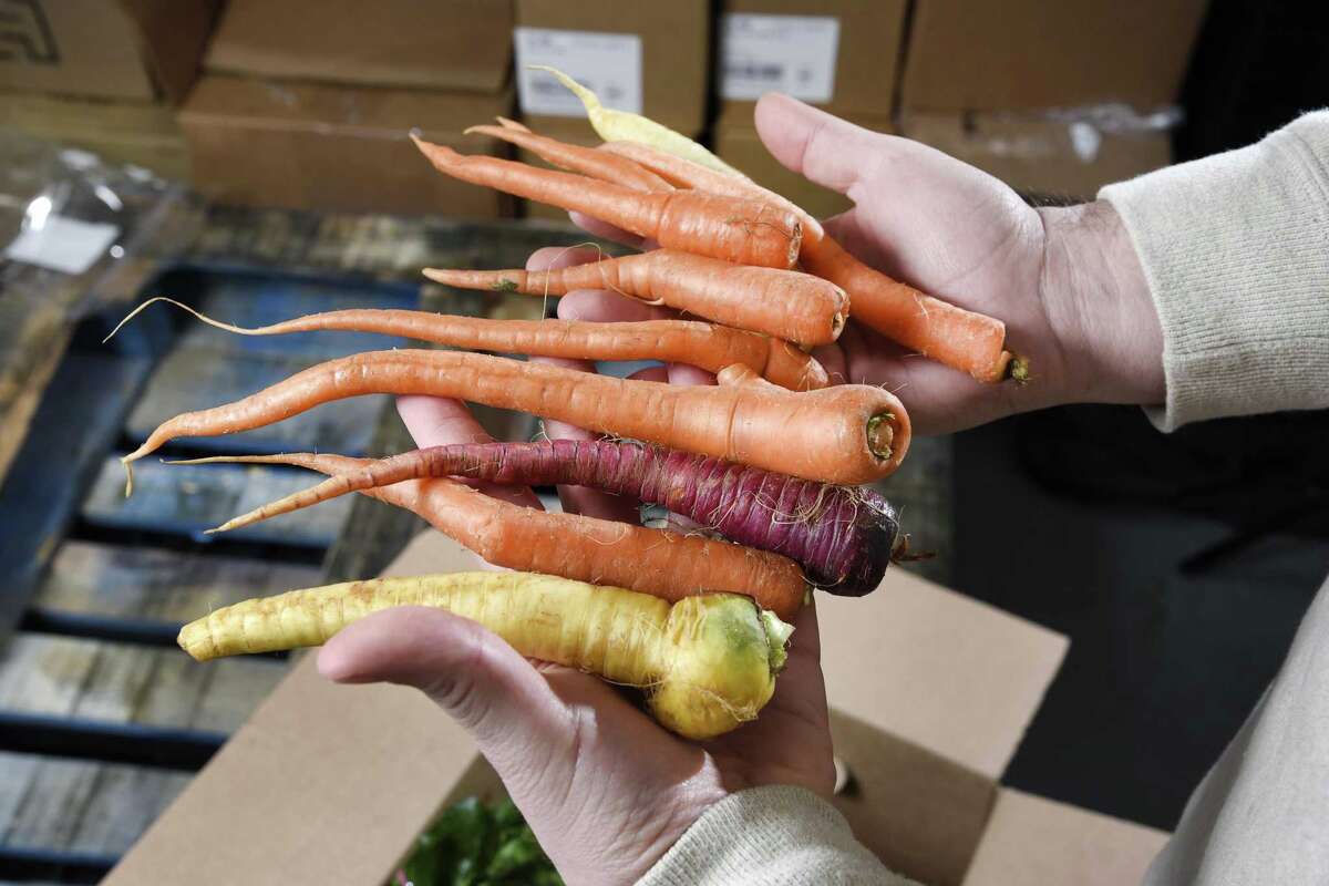 Imperfect Produce starts selling ‘ugly’ fruits, veggies in Houston