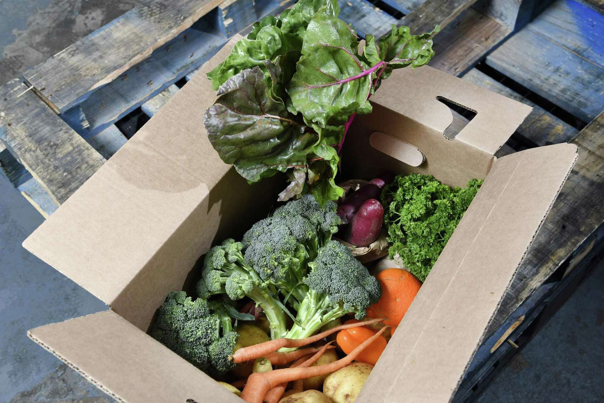 Imperfect Produce starts selling ‘ugly’ fruits, veggies in Houston