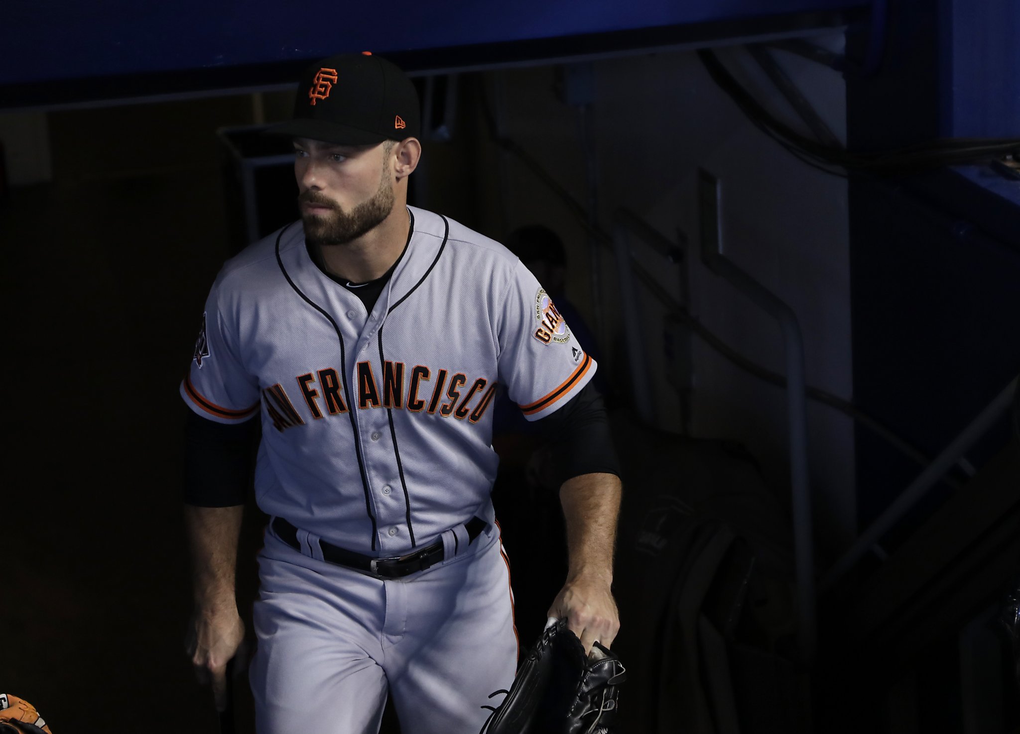 Giants get to keep outfielder Mac Williamson after he clears waivers