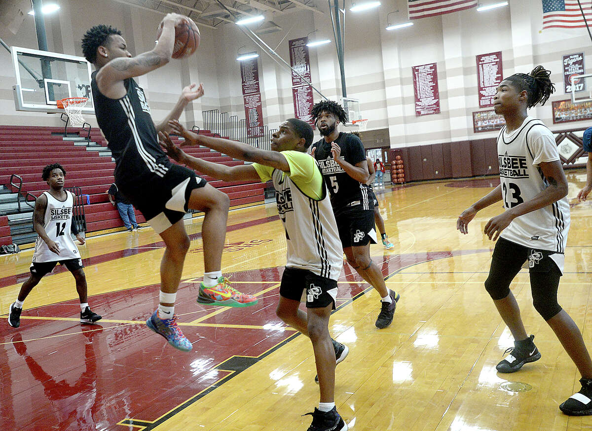 Silsbee on the hunt for a 3-peat