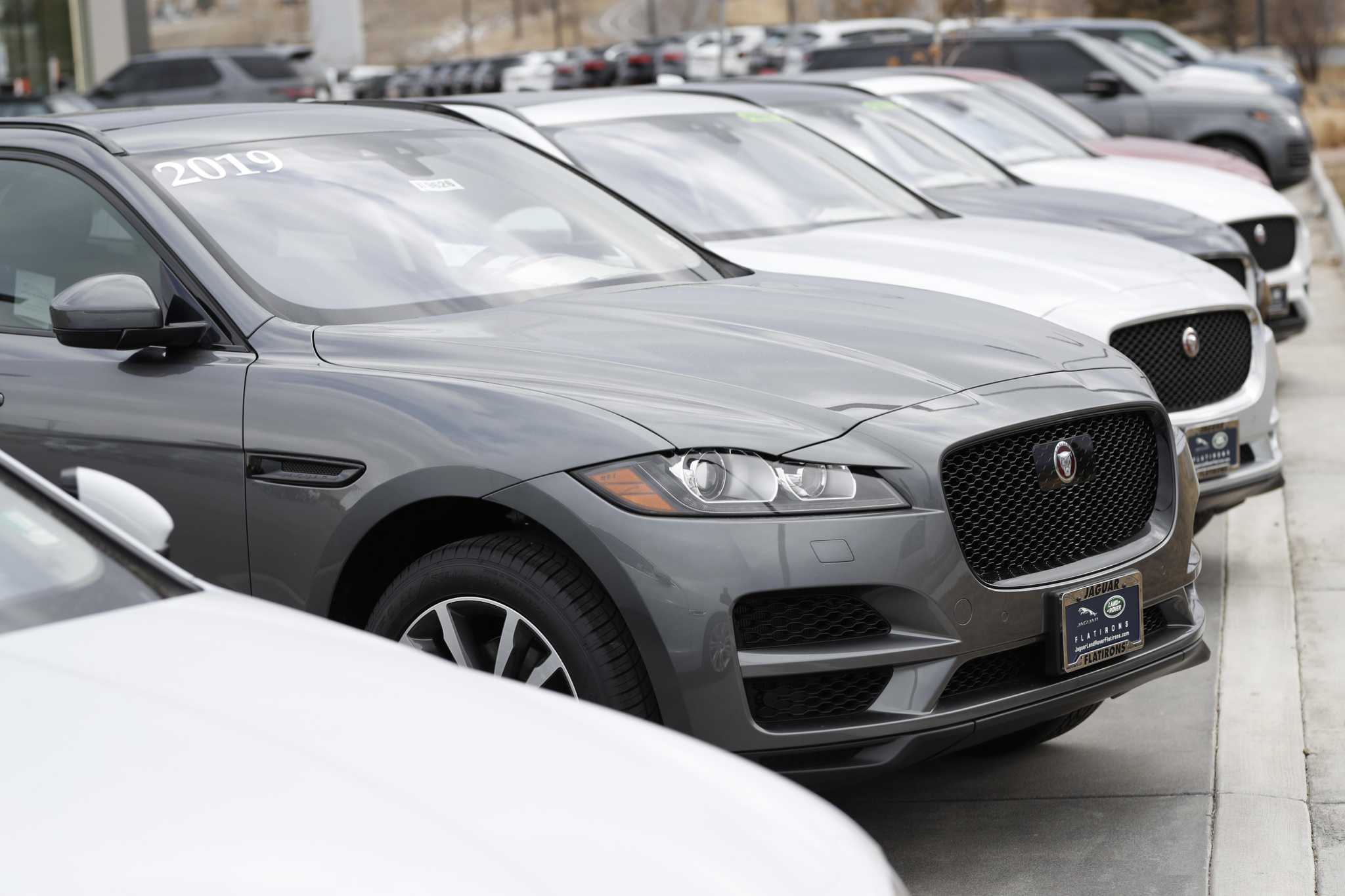 Fleet sales boost Houston car dealers