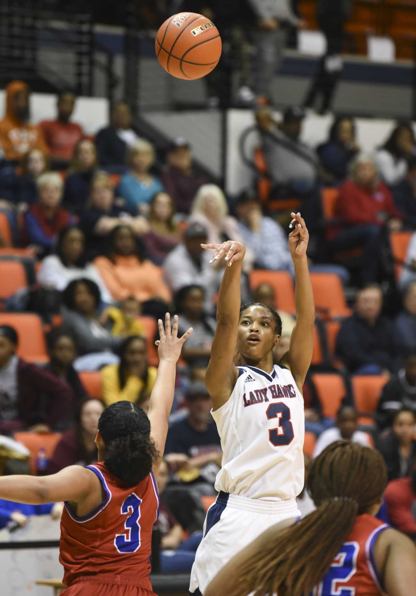 Lady Hawks soar past Midlothian Heritage in regional semis