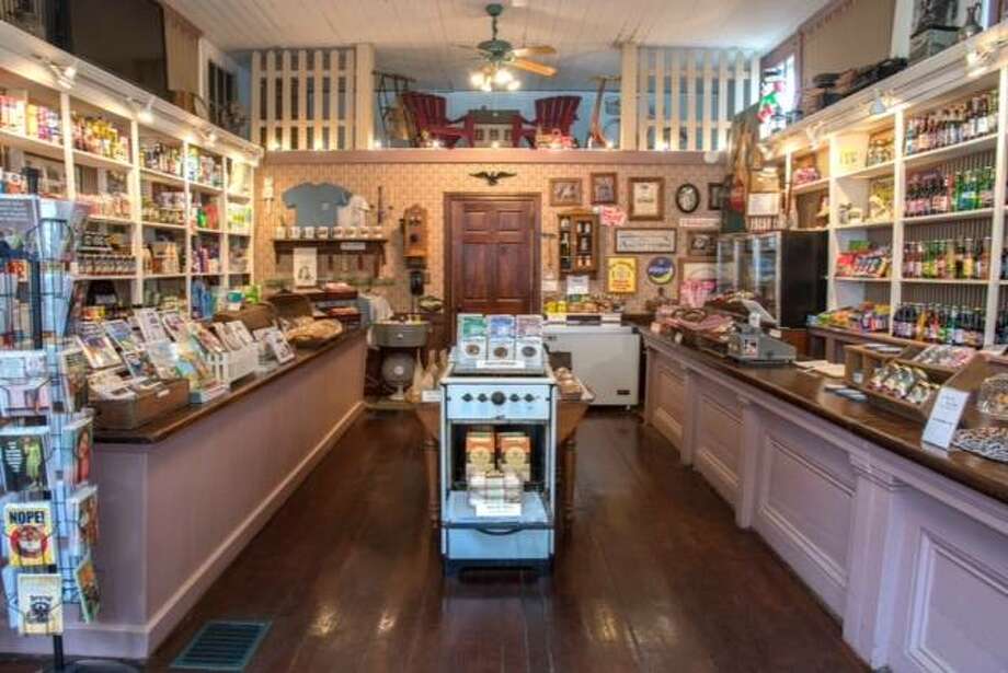 ELSAH — Illinois Top 200’s most scenic spot in the state is a perfect ...