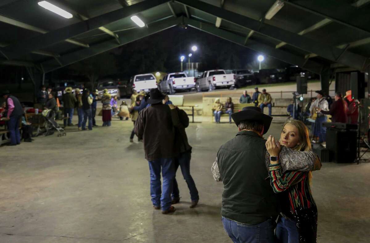 Six days in a covered wagon: The ride into Houston for the rodeo