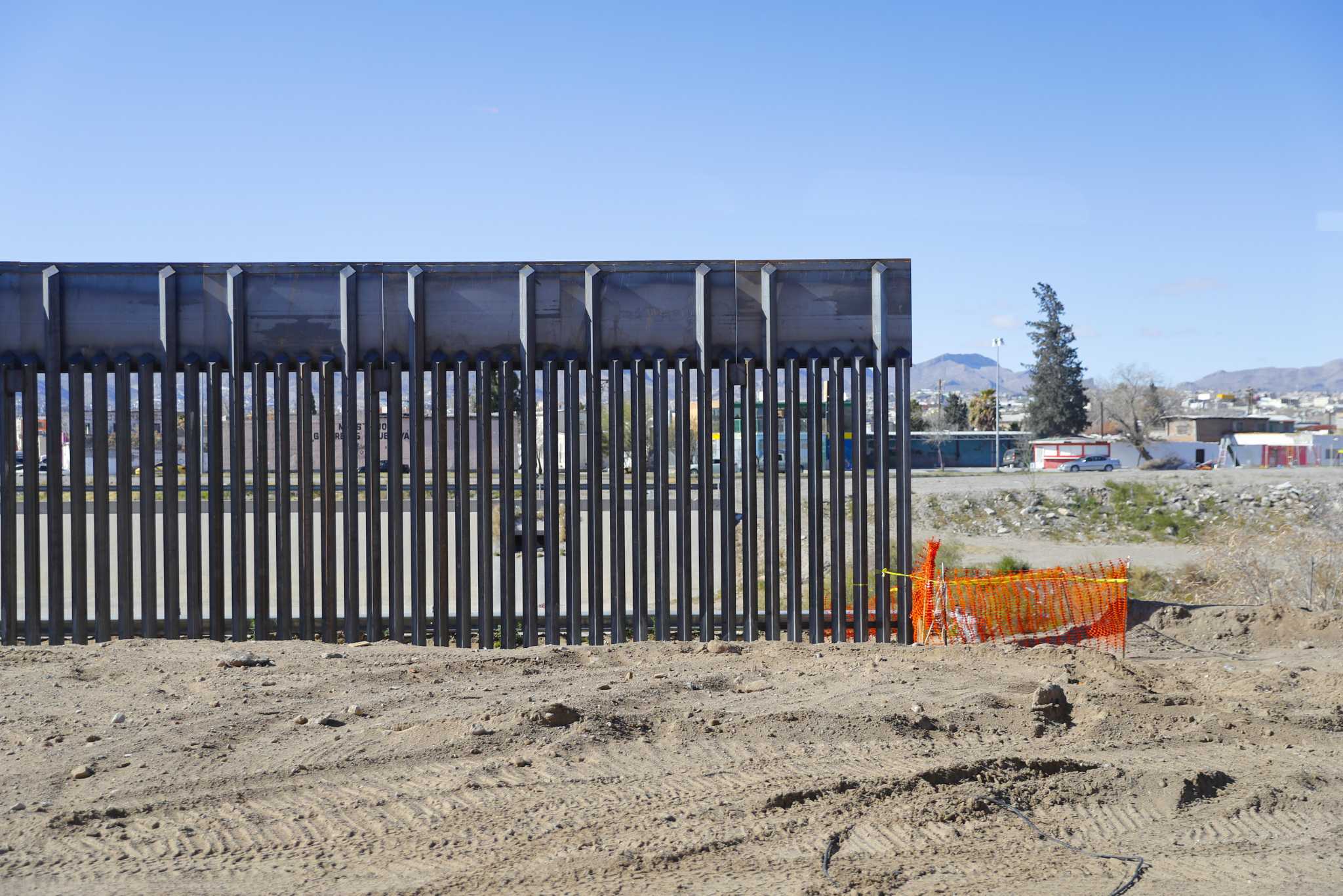 Cynthia M. Allen: Our bumper sticker border wall debate