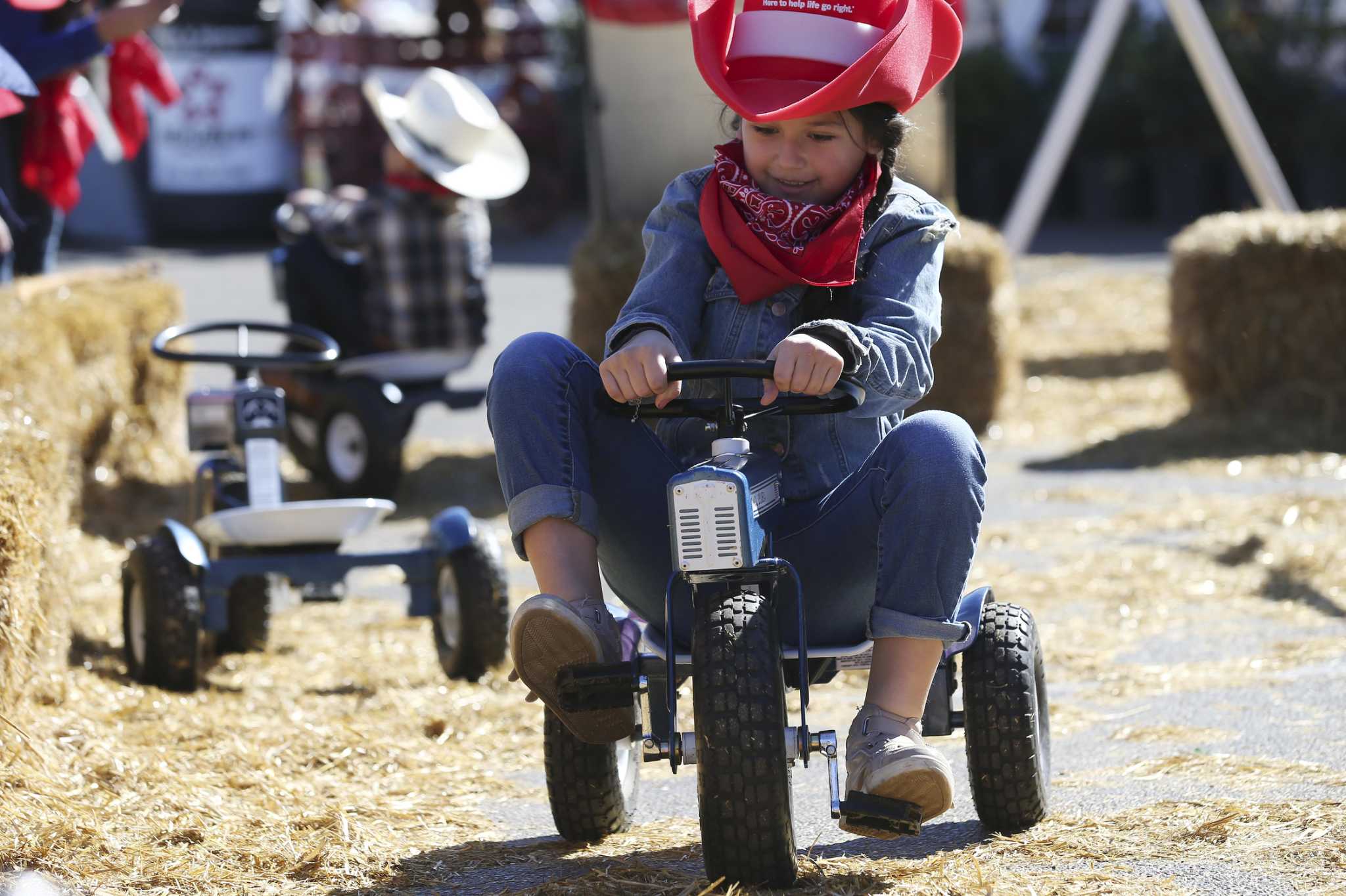 Kids learn ranch skills at San Antonio rodeo’s Cowboy Bootcamp