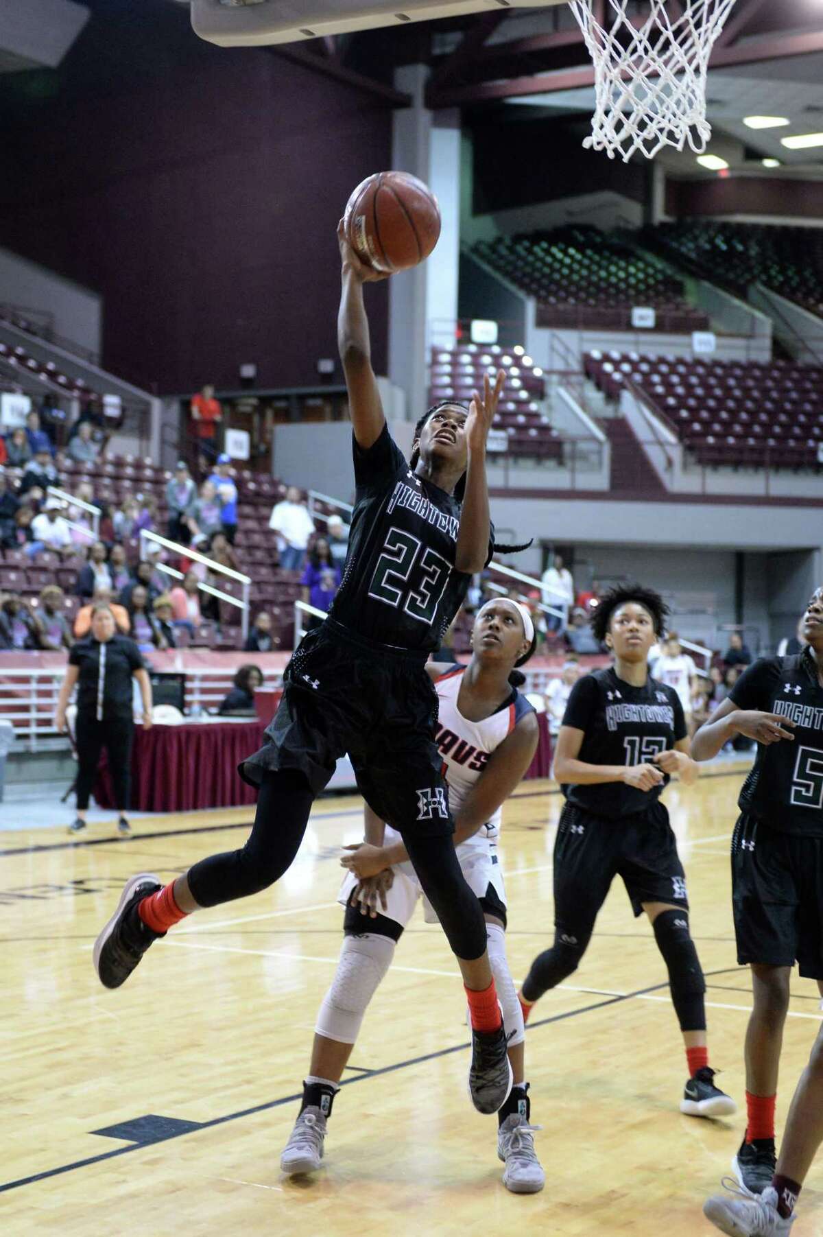 Hightower advances to third state basketball tournament