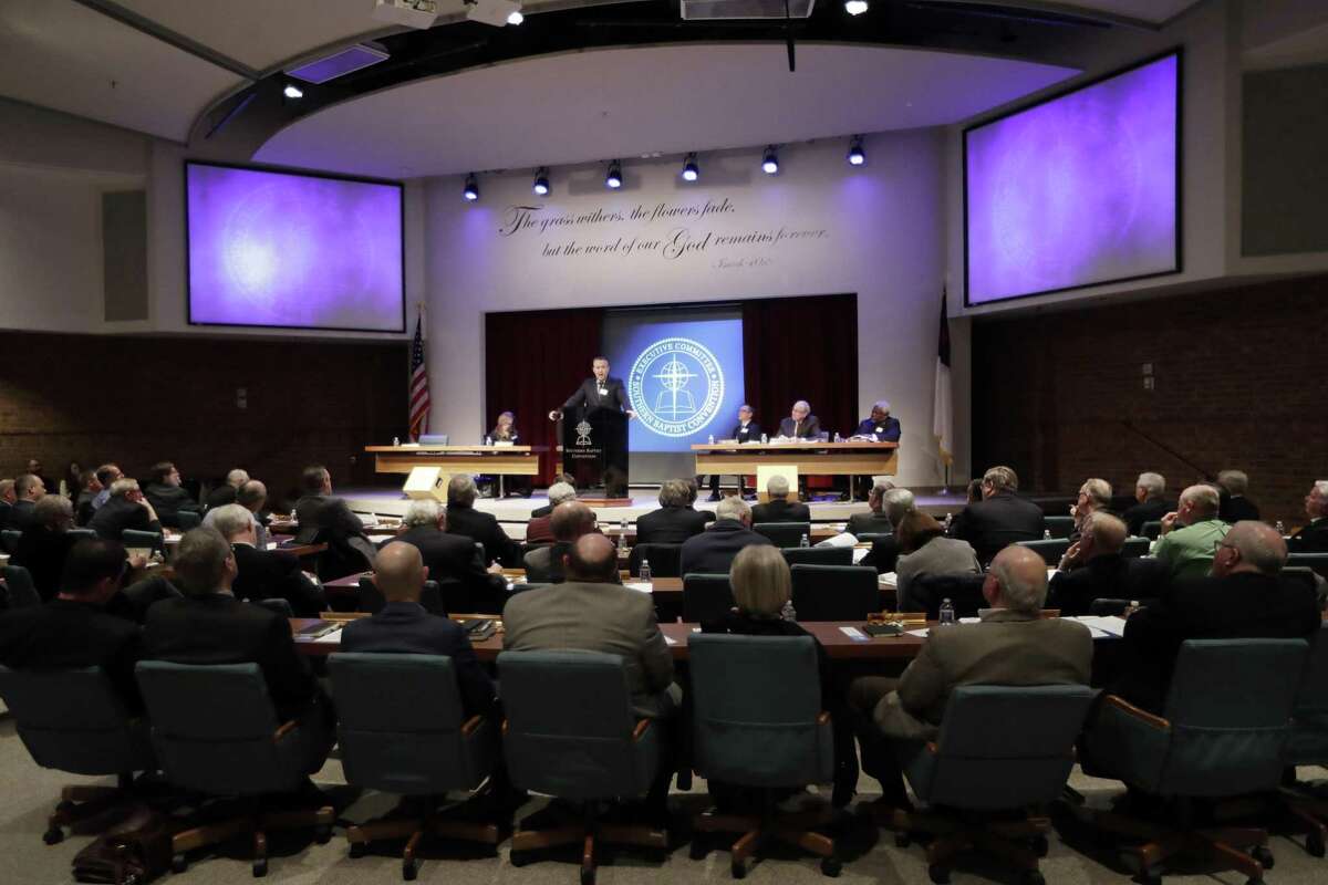 Southern Baptist official resigns, cites 'unfair' critiques of decision ...