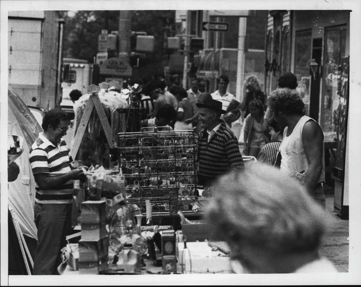 Historical photos: Lark Street