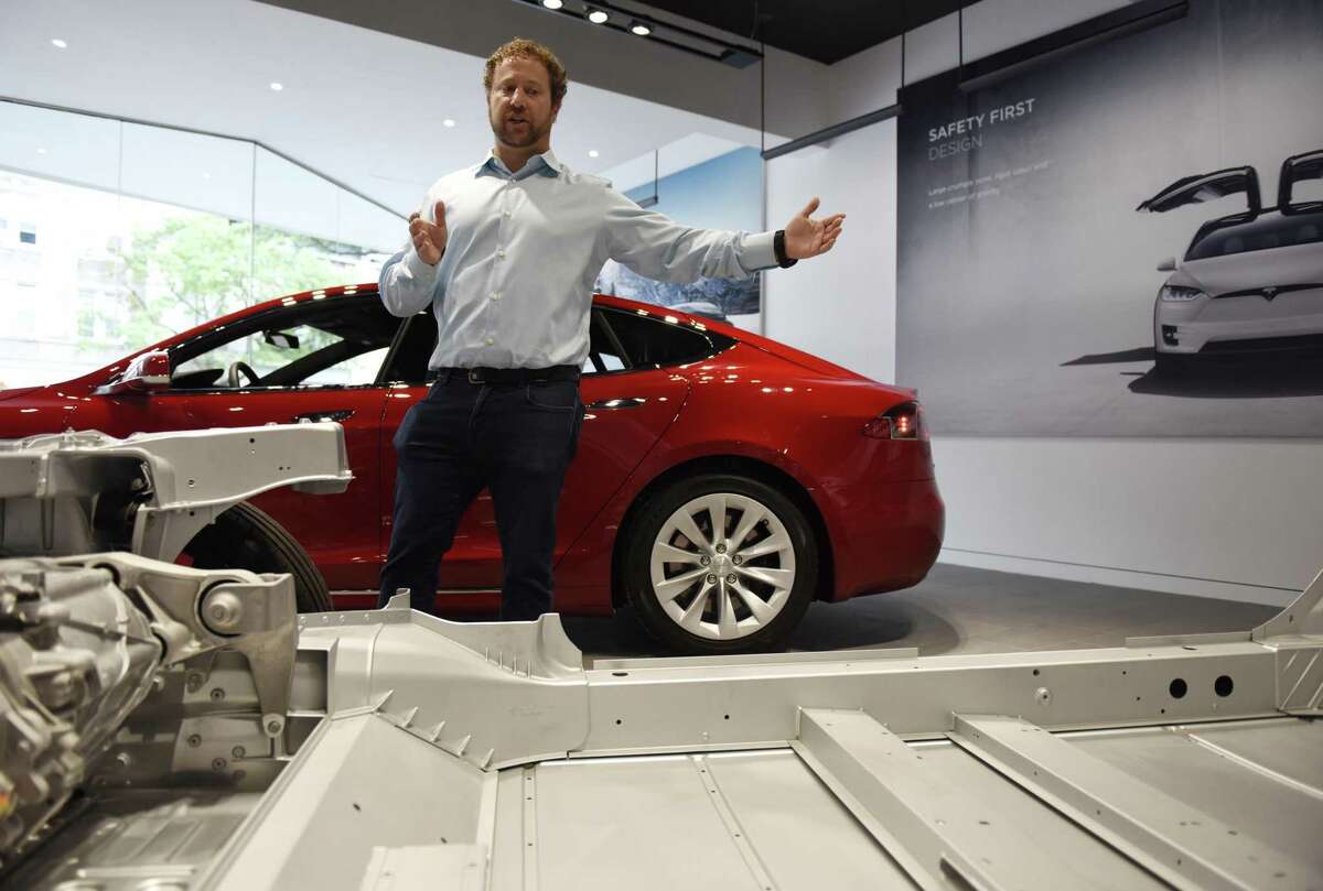 Electric car proponents: Stop driving us out of CT to get a Tesla