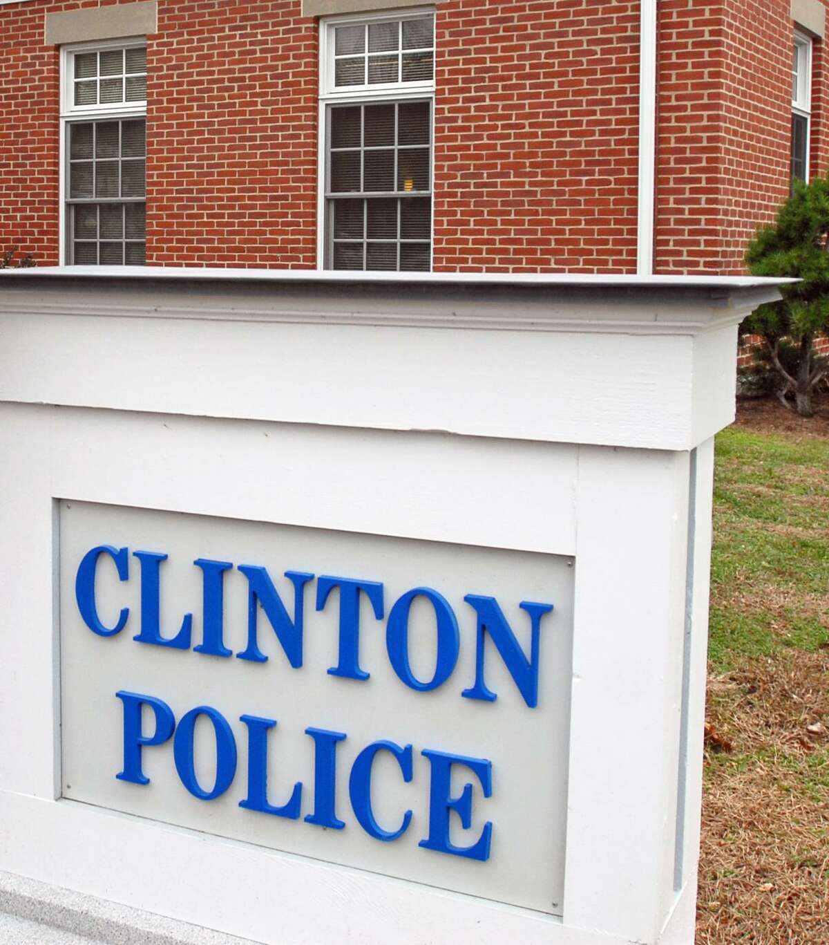 Limited spots open for Clinton Citizens Police Academy