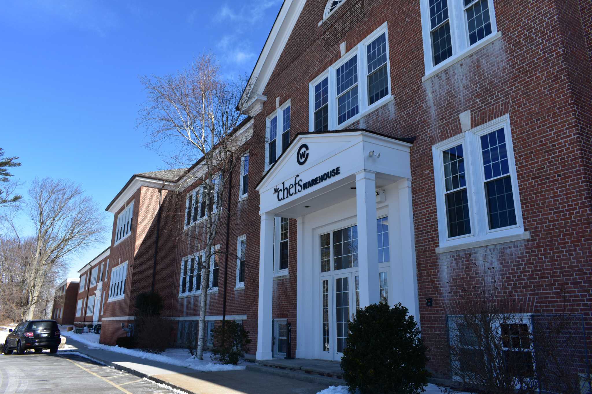 CT-based Chefs' Warehouse grows sales, faces investor pressure