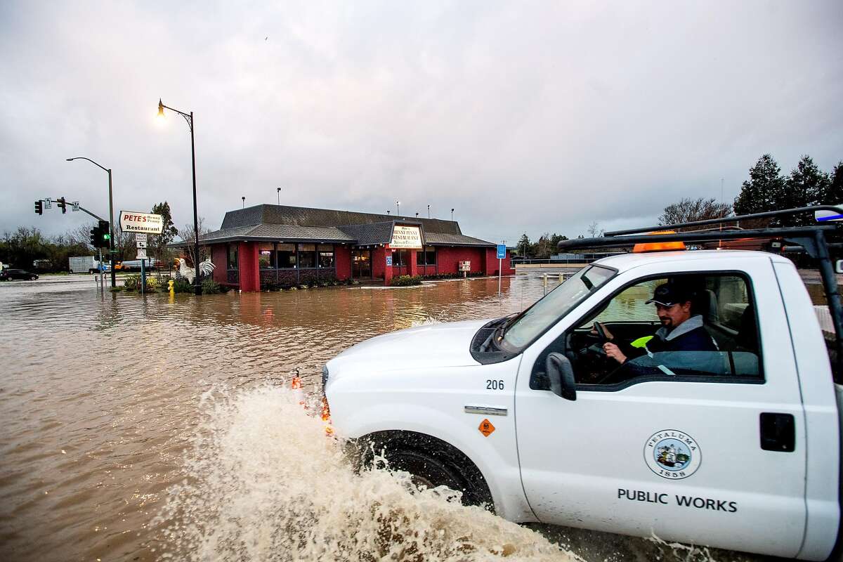 'Evacuate now': Russian River forecast to swell 14 feet above flood stage