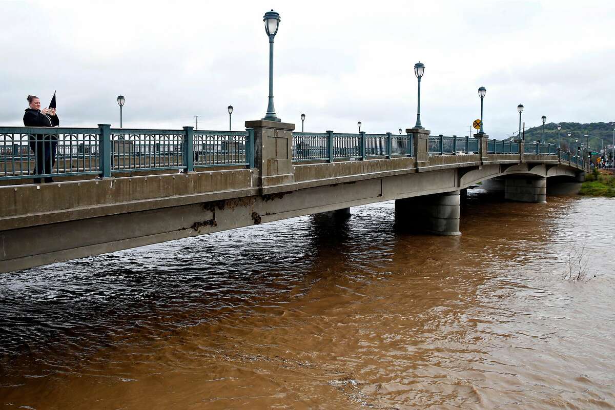 Massive flooding forces schools in Sonoma, Marin counties to close