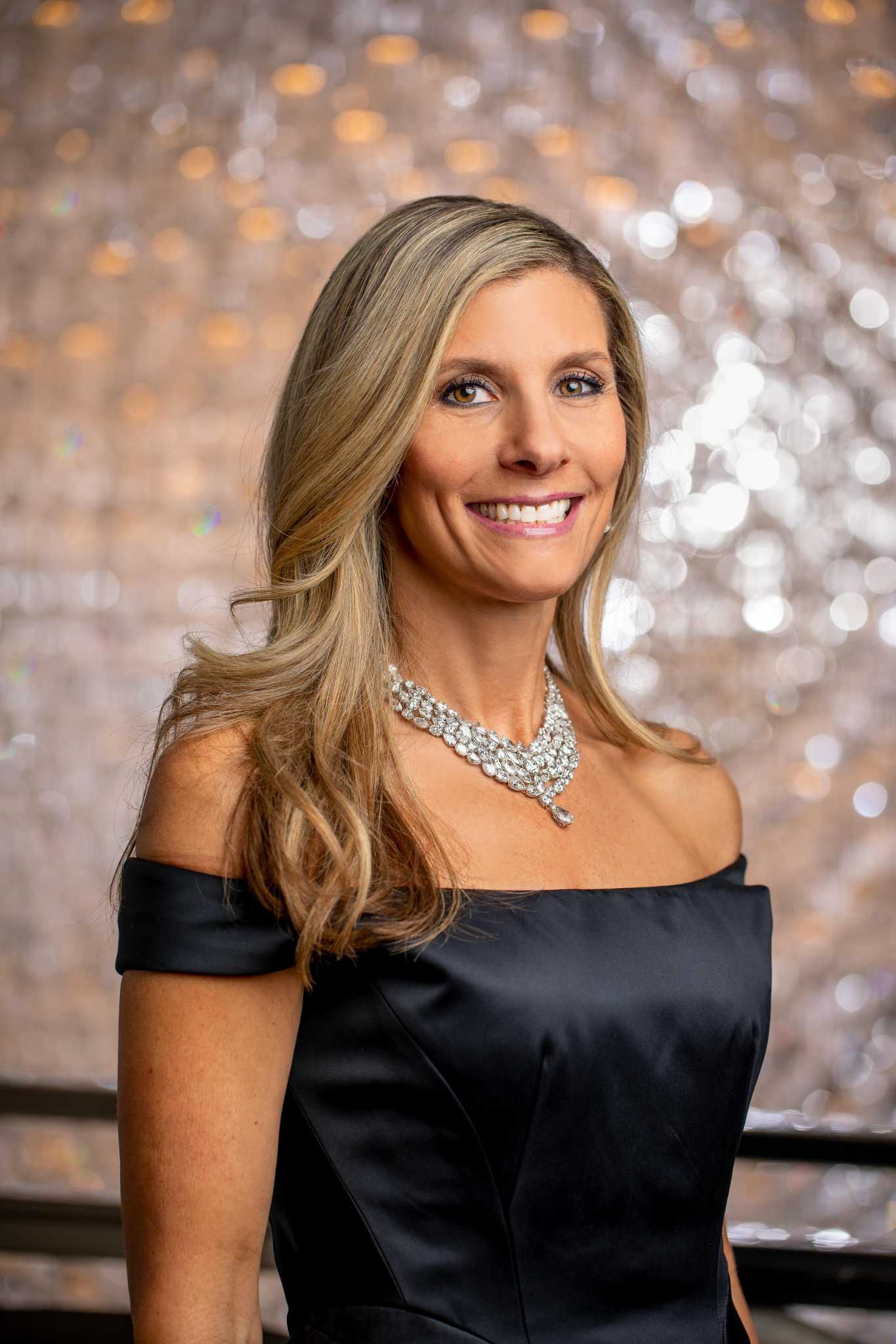 Best Dressed honoree Gina Bhatia’s philanthropic style stems from her ...