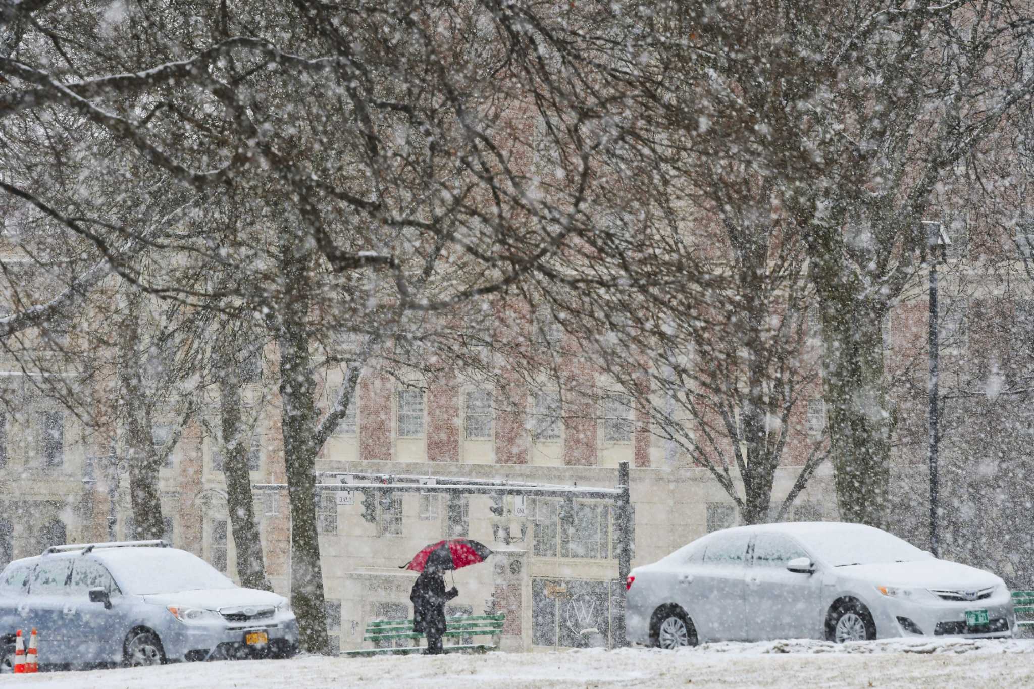 Once again, Albany should miss out on heavy snow