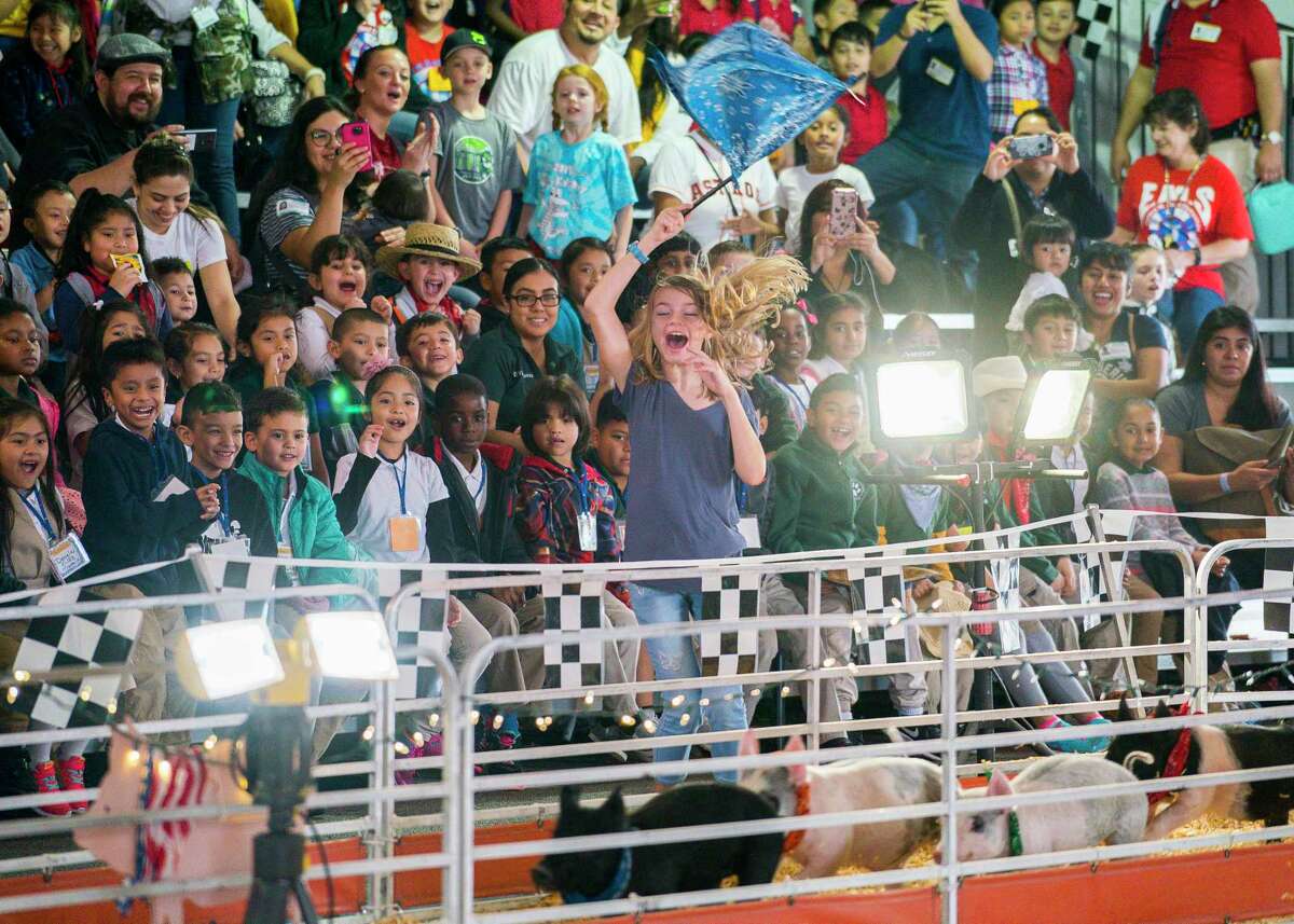 Houston Rodeo fans welcome back reunited Brooks & Dunn