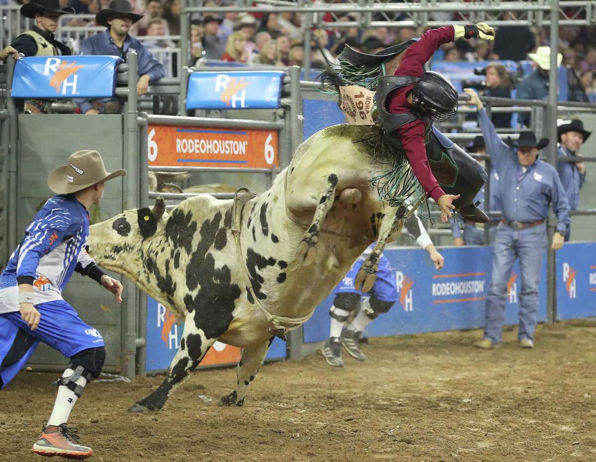 Houston Rodeo fans welcome back reunited Brooks & Dunn
