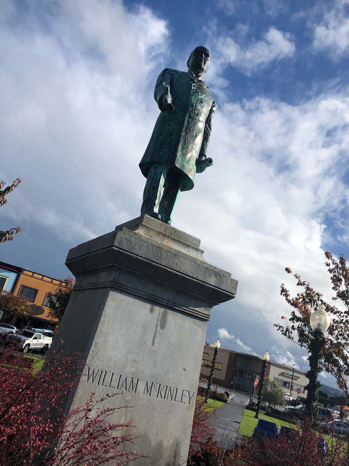 Arcata removes controversial McKinley statue that stood for century ...
