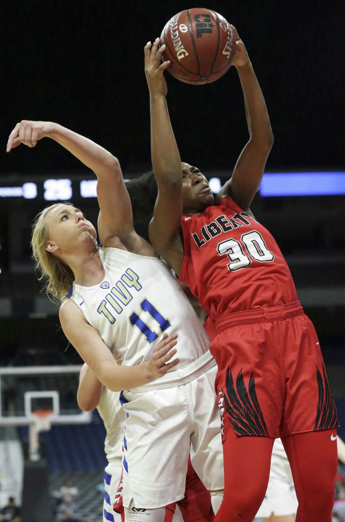 Frisco Liberty outlasts Kerrville Tivy in 5A semifinals