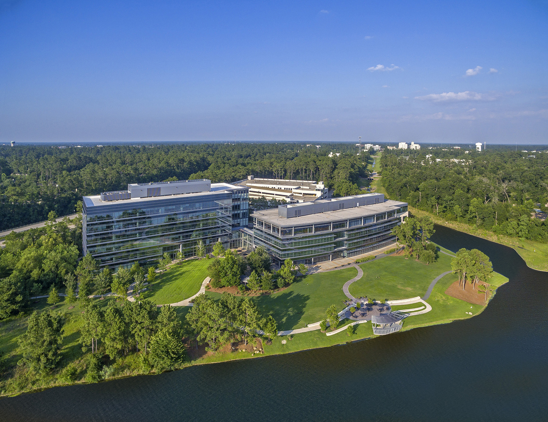 ExxonMobil and Entergy lease space in The Woodlands