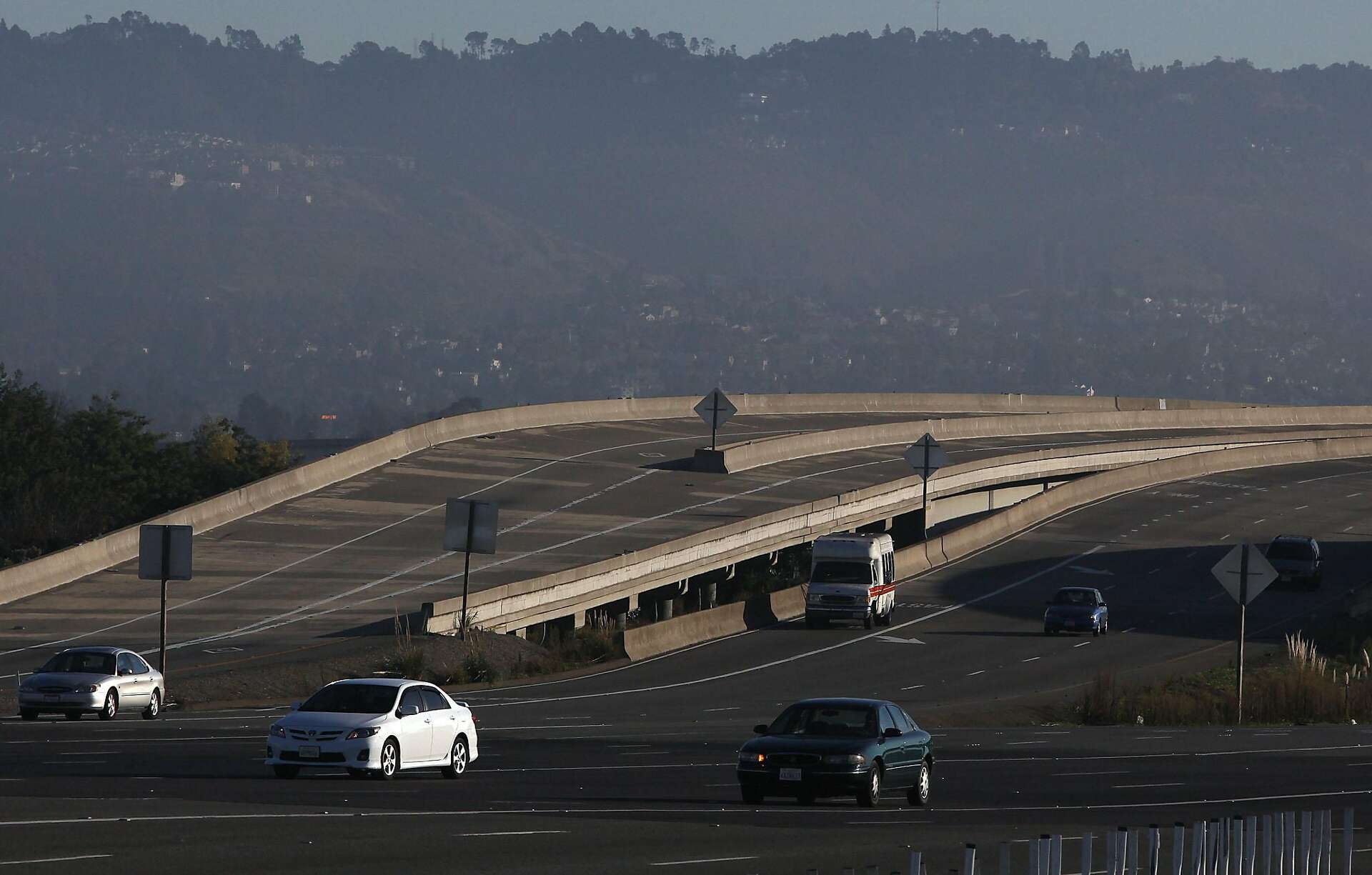 Think the MacArthur Maze is bad now? Wait until the construction starts