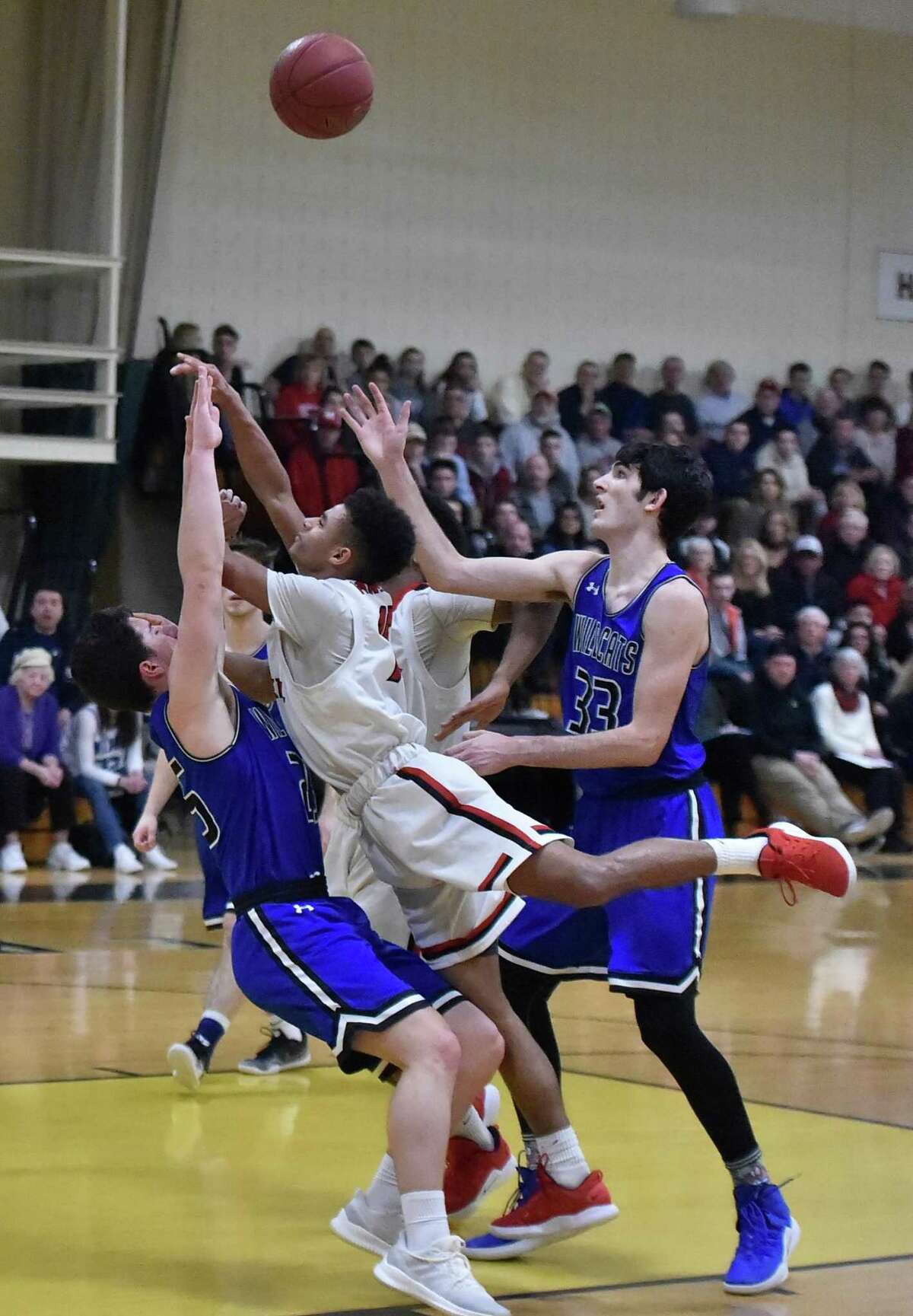 Cromwell downs East Lyme in OT for Shoreline Conference title